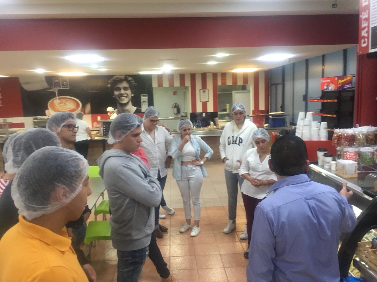 Alumnos de Administración Estratégica de visita académica en la ...